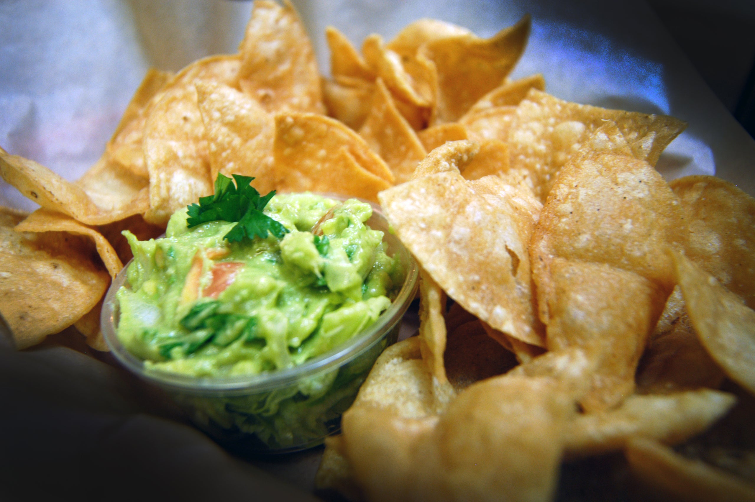 CHIPS & GUACAMOLE OR QUESO (CATERING) | Saint Taco